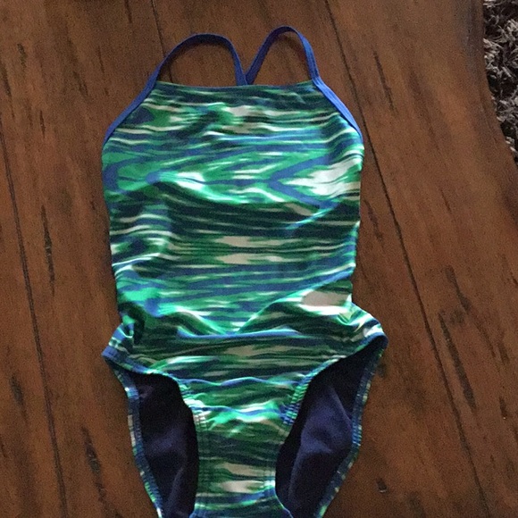 Speedo | Swim | Speedo Wave Wall Crossback One Piece Swimsuit Size 3 ...